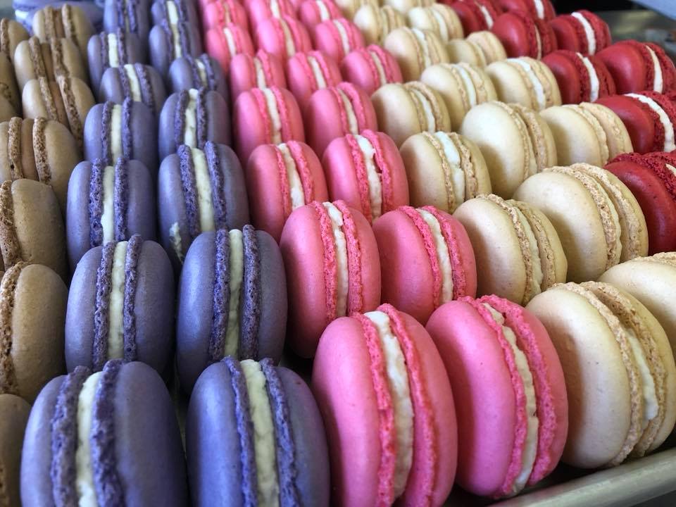 Small Box (6) Macarons | Frosted Tops